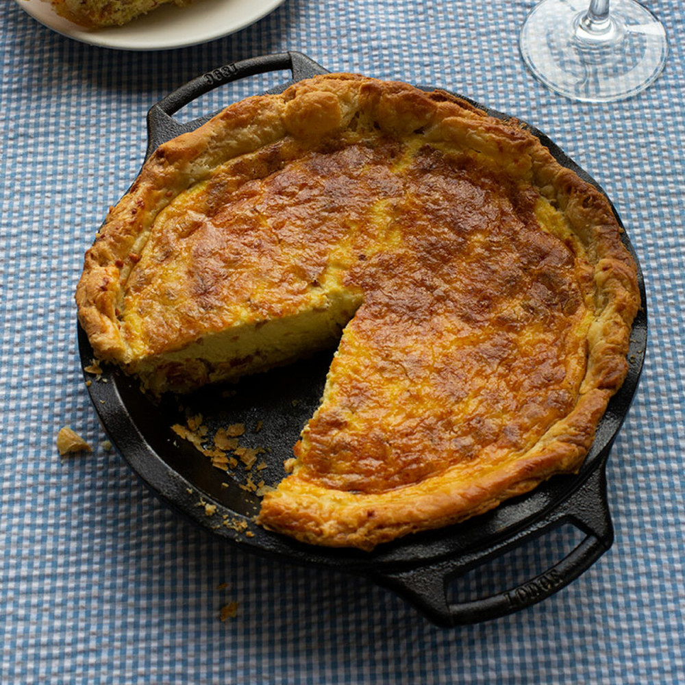 Lodge Cast Iron Pie Pan 22.5cm | Kitchenware Australia